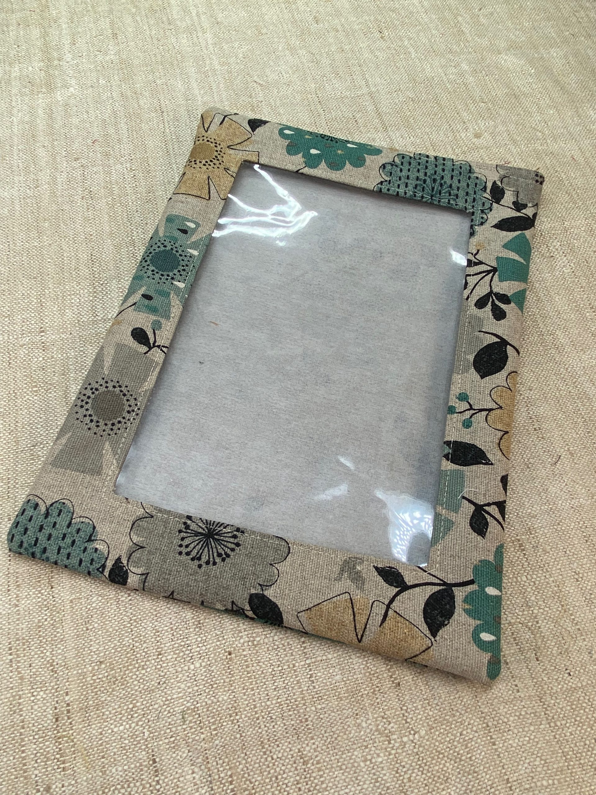 Find Your Sanity (and Your Needle): The DIY Project Pouch - Colonial ...